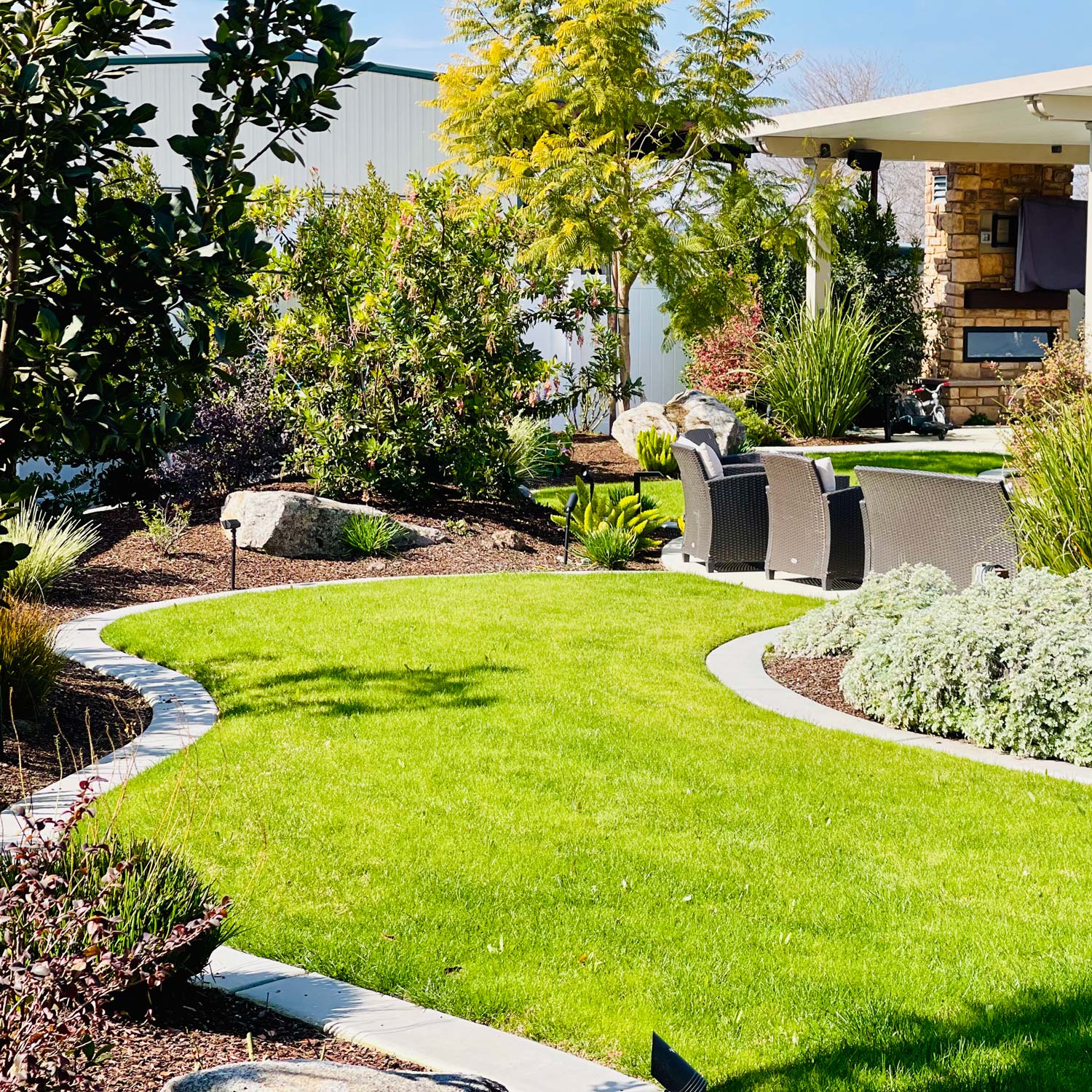 Lawns and Synthetic Turf Visalia CA - 33 Landscapes Inc